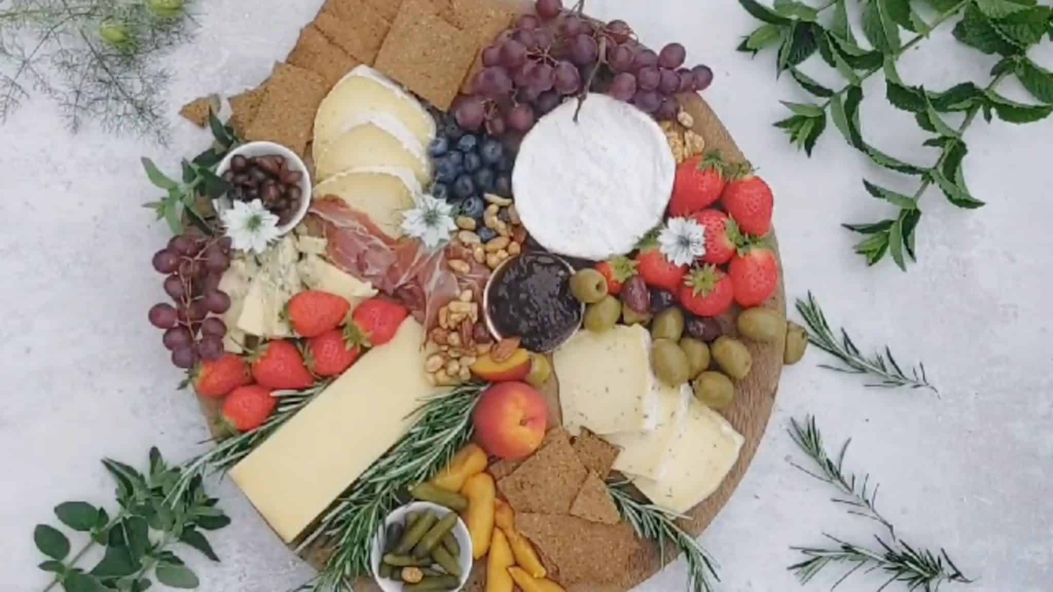 How to make the perfect summer cheeseboard- Sharpham Cheese